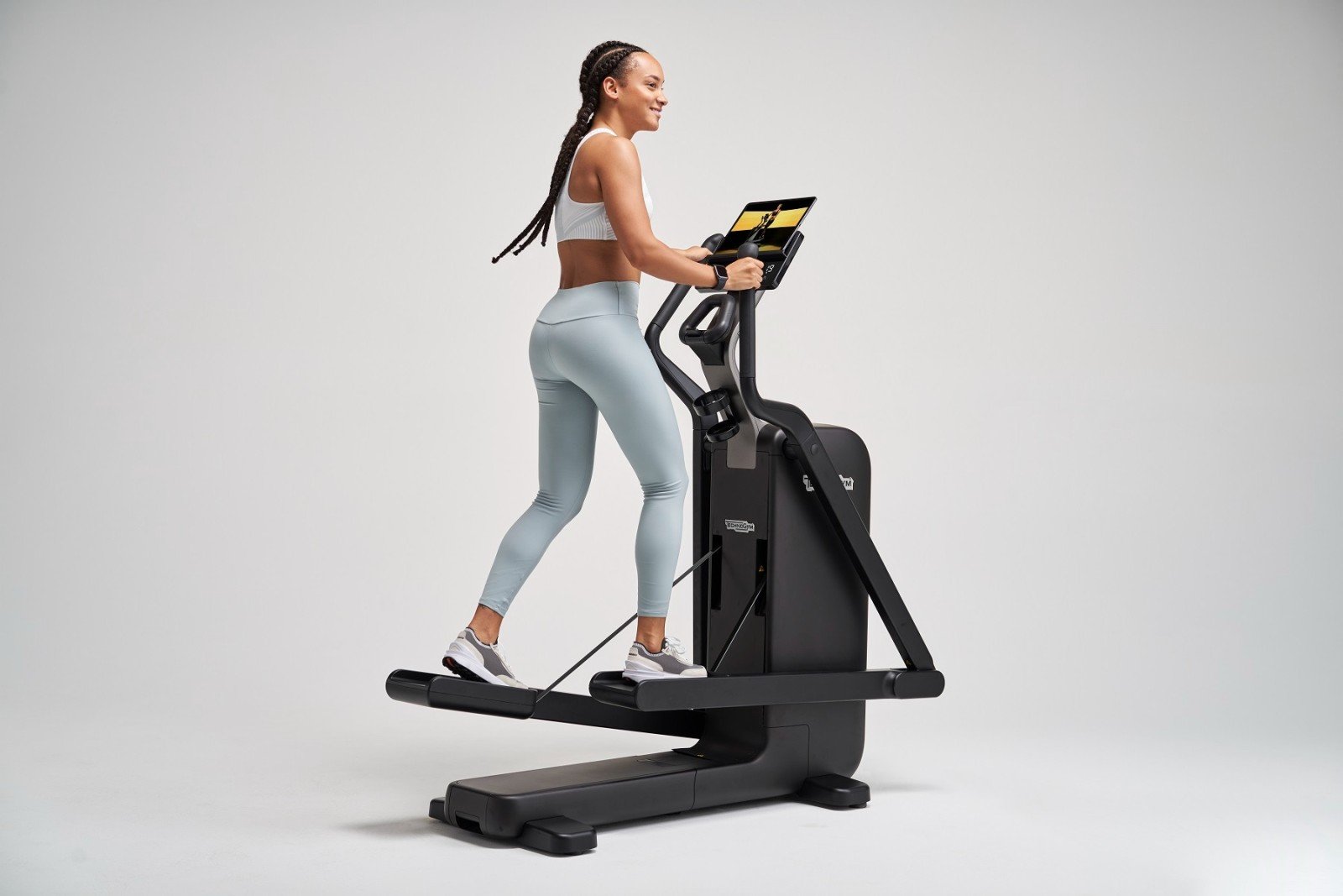 Technogym Elliptical crosstrainer - Hanolux dé Fitness specialist